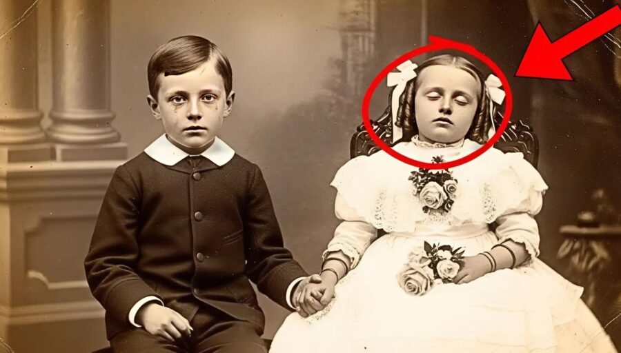 This 1885 photo of a boy holding his little sister's hand seemed ...